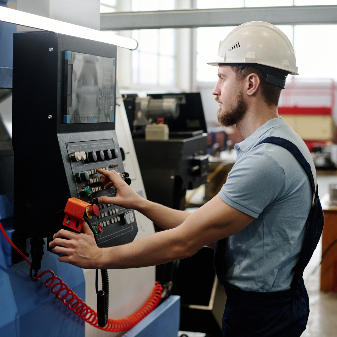 Jak wygląda praca operatora maszyn CNC w Niemczech - różnice między ...